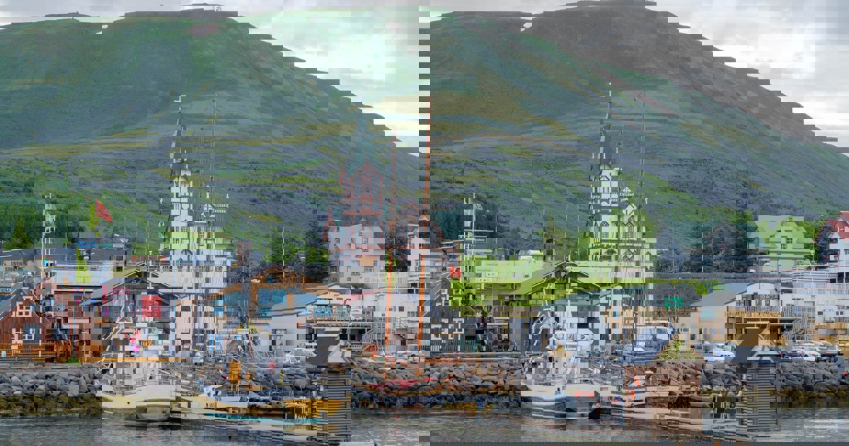 Your Guide to Húsavík - Íslandshótel